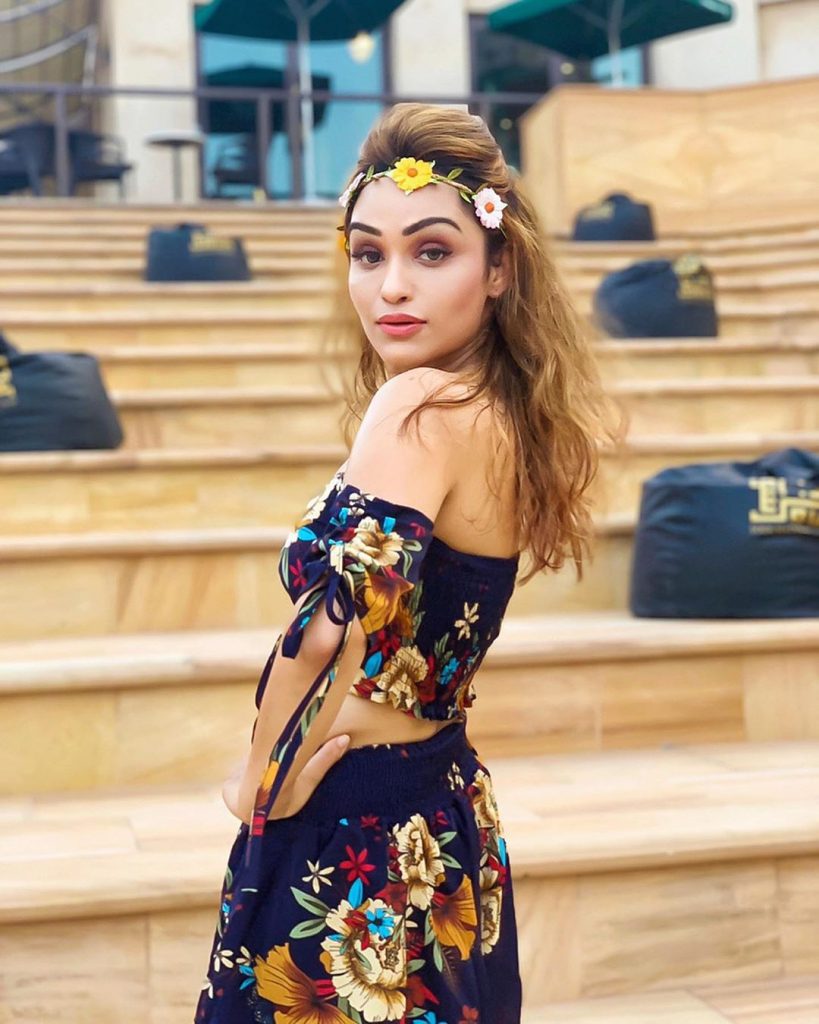 A Traveler By Heart: Aarya Vora – Creatorshala | Stories on Content ...